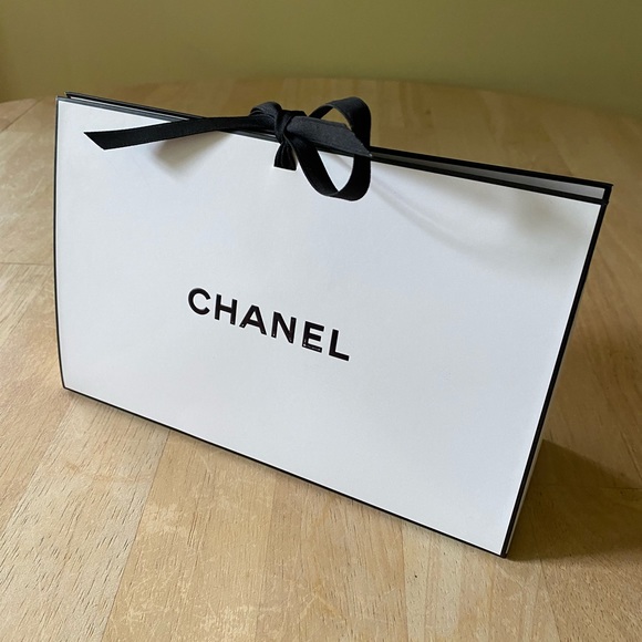 CHANEL | Accessories | Chanel Gift Box | Poshmark